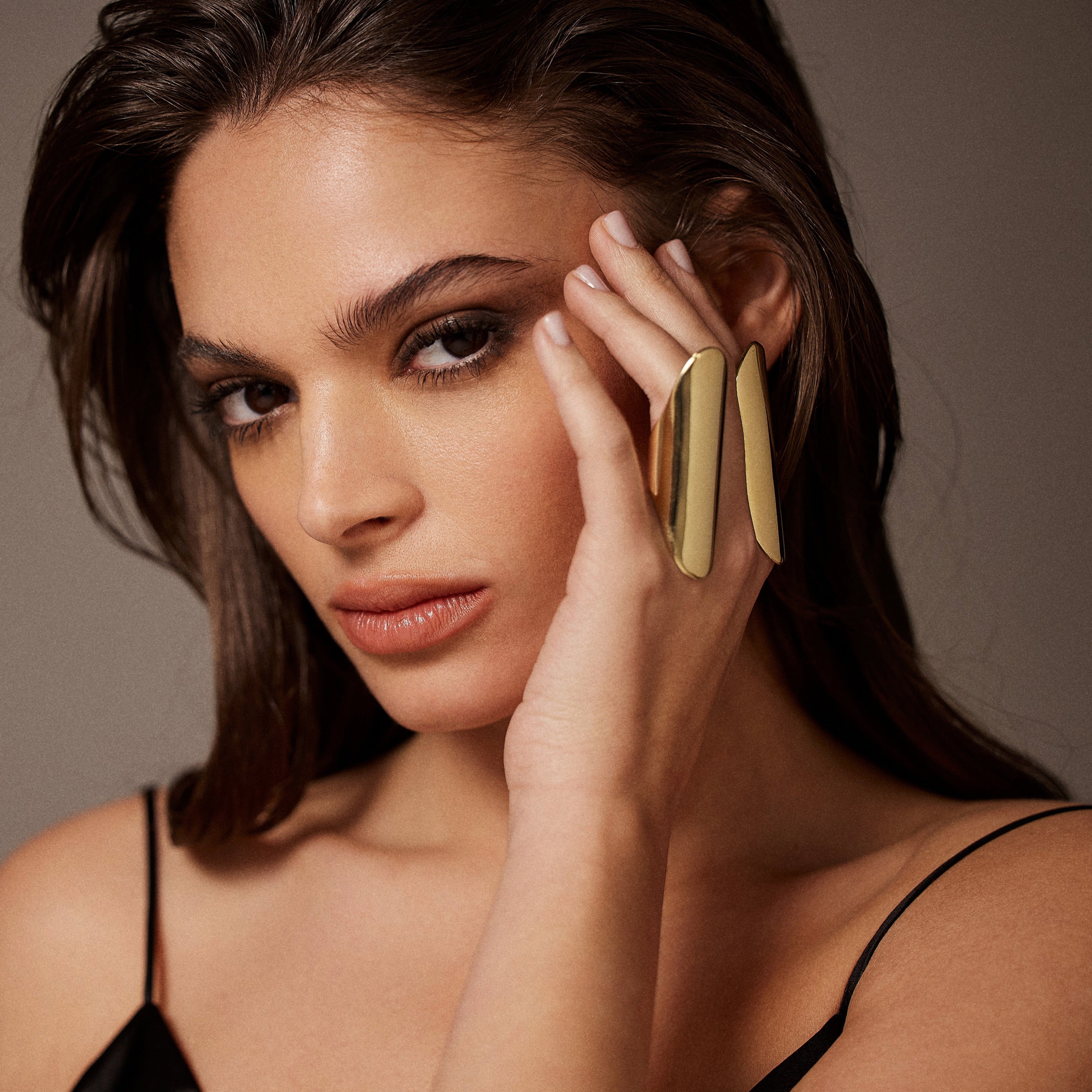 Oval Finger Ring – KEREN WOLF